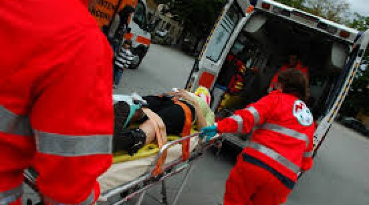 Appuntato dei carabinieri si schianta con auto contro pulmino disabili ... Appuntato dei carabinieri si schianta con auto contro pulmino disabili ...