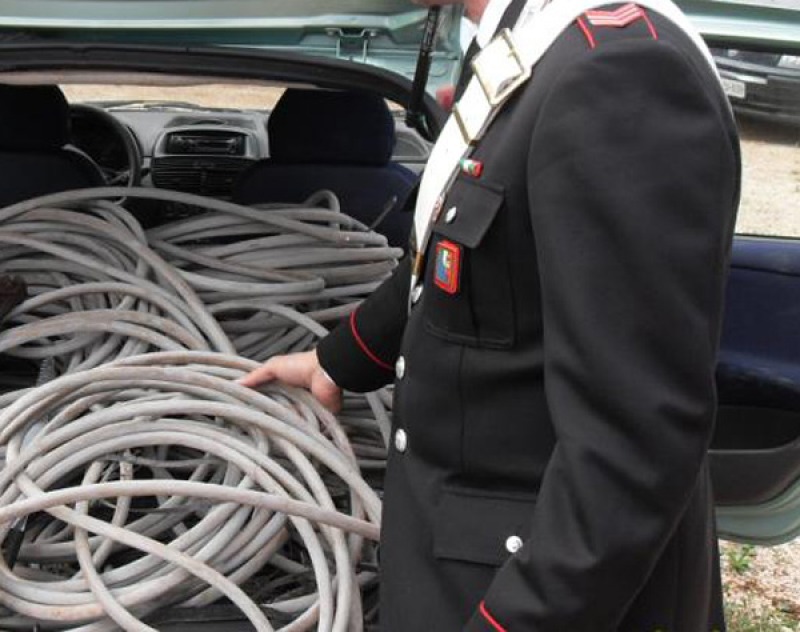 Carsoli Ruba Rame In Un Capannone Arrestato Romeno Cronaca L Aquila