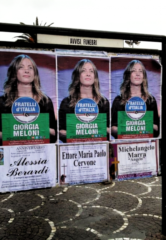 Giorgia Meloni è morta... no sono solo manifesti elettorali - Cronaca ...