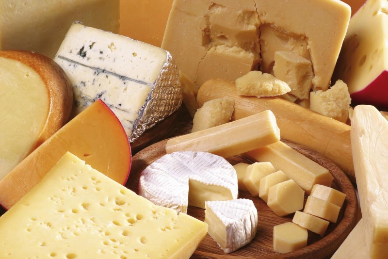 L'UE Vuole Costringere l'Italia a Produrre il formaggio Senza Latte ... L'UE Vuole Costringere l'Italia a Produrre il formaggio Senza Latte ...