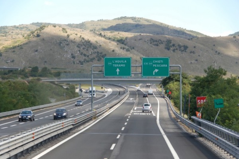 Variante autostrada A25, 17 sindaci della Valle Peligna bocciano il ... Variante autostrada A25, 17 sindaci della Valle Peligna bocciano il ...