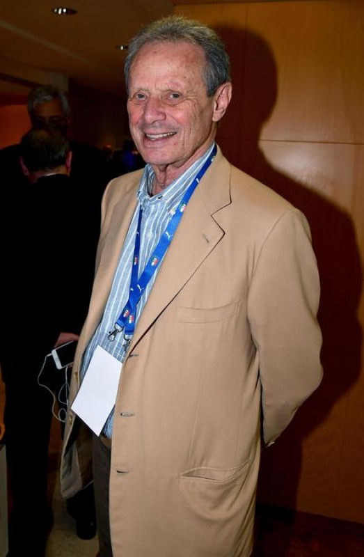 Gdf nella sede del Palermo Calcio, Perquisito anche Zamparini, tra ...