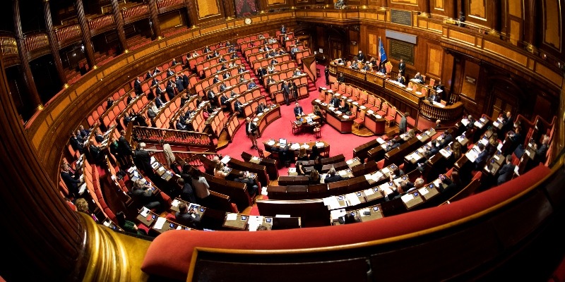 Dl Rilancio: il Senato vota la fiducia con 159 sì, ora è legge ...