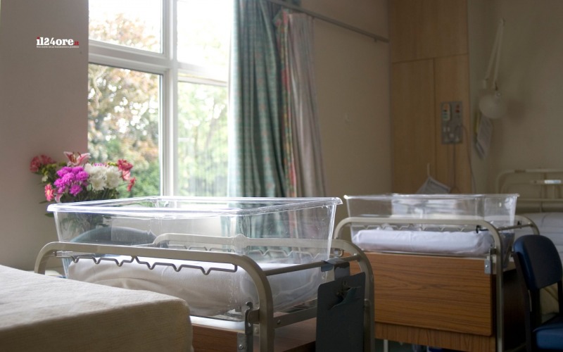 Tragedia in Ospedale: Neonata di 15 Giorni Muore di Pertosse e Bronchiolite - Cronaca nazionale ...