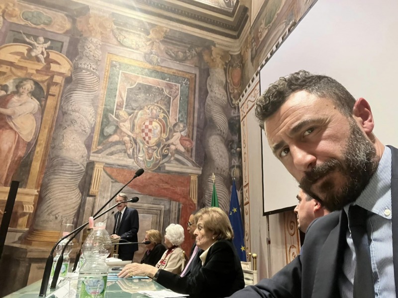 Il Caso Pozzolo: Rivelazioni Shock del Deputato - Cronaca nazionale ...