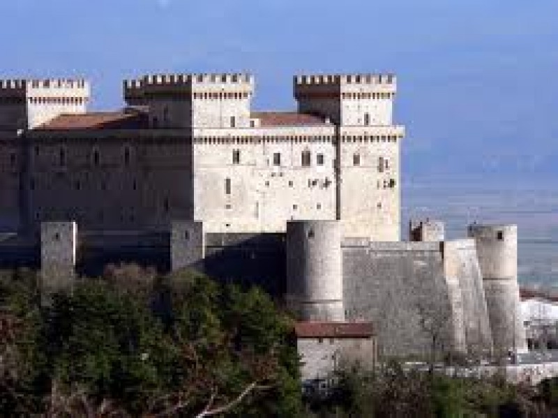 Castello Piccolomini di Celano - Cronaca nazionale L'Aquila - Abruzzo24ore