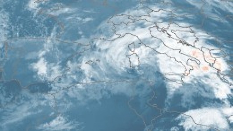 Allerta meteo, in arrivo "Lucy": il mini-ciclone mediterraneo - Cronaca ...
